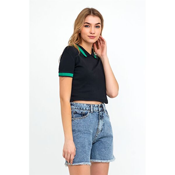 Polo Yaka Düz Kısa Kollu Crop Pamuklu Kadın Tişört Polo Yaka Düz Kısa Kollu Crop Pamuklu Kadın Tişört