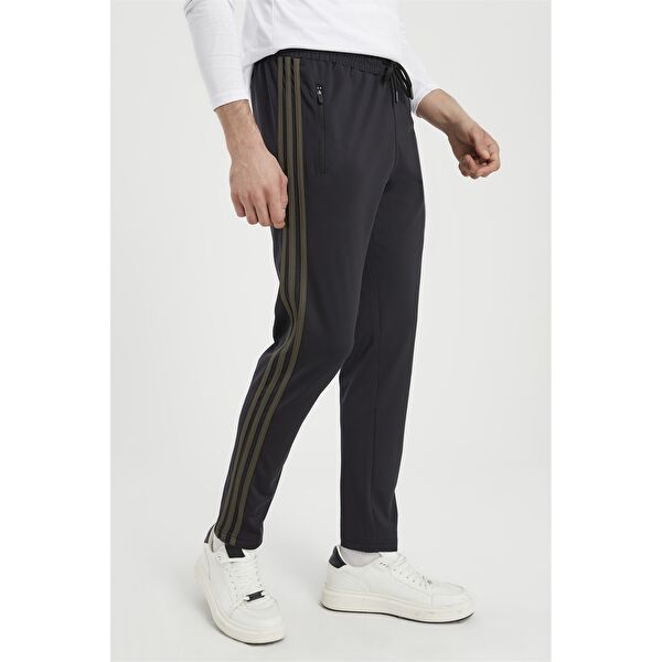 Slim Fit Şerit Detaylı Eşofman Altı Slim Fit Şerit Detaylı Eşofman Altı