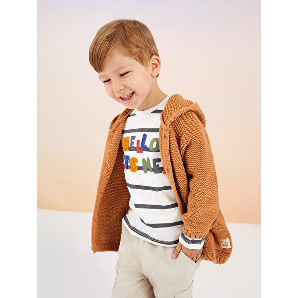 Kapüşonlu Uzun Kollu Erkek Bebek Triko Hırka Kapüşonlu Uzun Kollu Erkek Bebek Triko Hırka