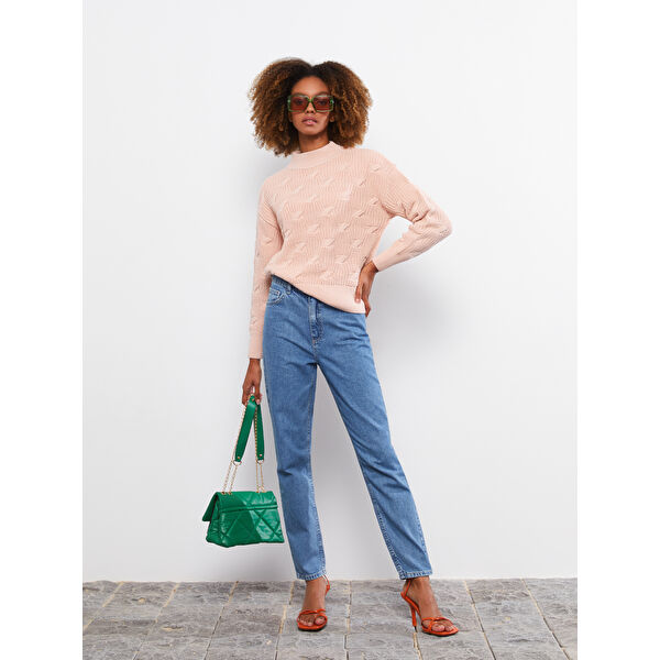 Yarım Balıkçı Yaka Kendinden Desenli Uzun Kollu Kadın Triko Kazak