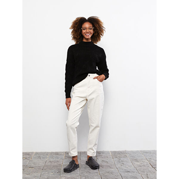 Yarım Balıkçı Yaka Kendinden Desenli Uzun Kollu Kadın Triko Kazak Yarım Balıkçı Yaka Kendinden Desenli Uzun Kollu Kadın Triko Kazak