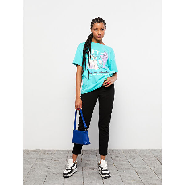 Standart Fit Düz Cep Detaylı Gabardin Kadın Pantolon