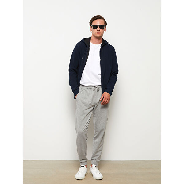 Standart Kalıp Kapüşonlu Erkek Spor Hırka Standart Kalıp Kapüşonlu Erkek Spor Hırka