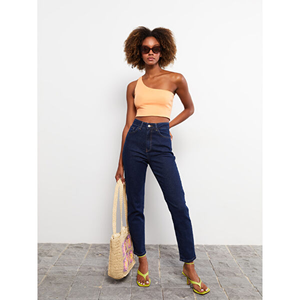 Slim Fit Düz Cep Detaylı Kadın Jean Pantolon Slim Fit Düz Cep Detaylı Kadın Jean Pantolon