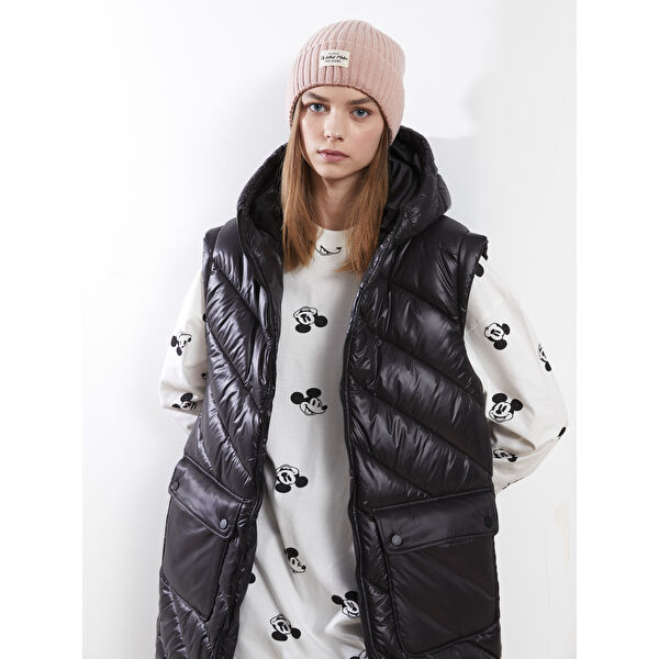 Etiket Baskılı Kadın Bere