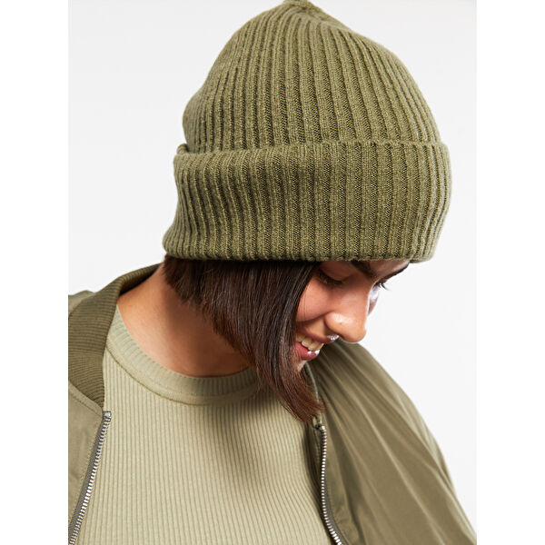 Etiket Baskılı Kadın Triko Bere