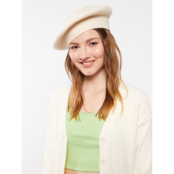 Düz Kadın Triko Ressam Bere Düz Kadın Triko Ressam Bere