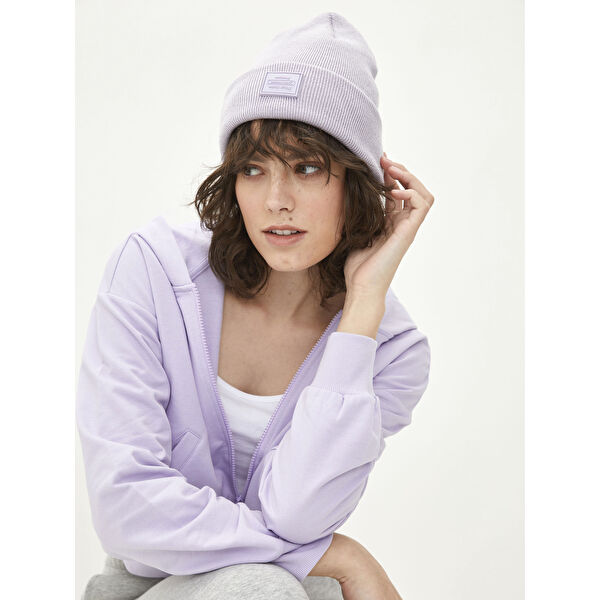 Etiket Baskılı Kadın Bere