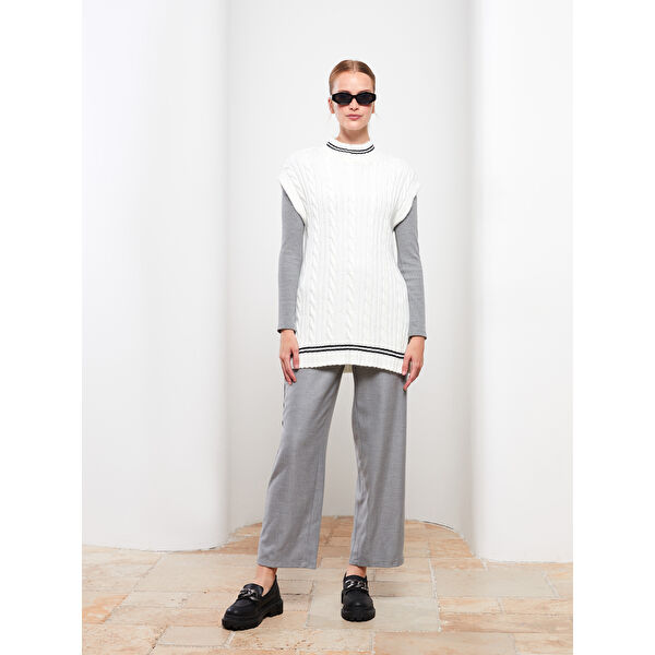 Dik Yaka Kendinden Desenli Kadın Süveter