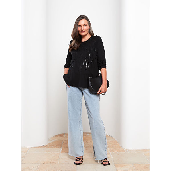 Bisiklet Yaka Pul Payet İşlemeli Uzun Kollu Kadın Bluz Bisiklet Yaka Pul Payet İşlemeli Uzun Kollu Kadın Bluz