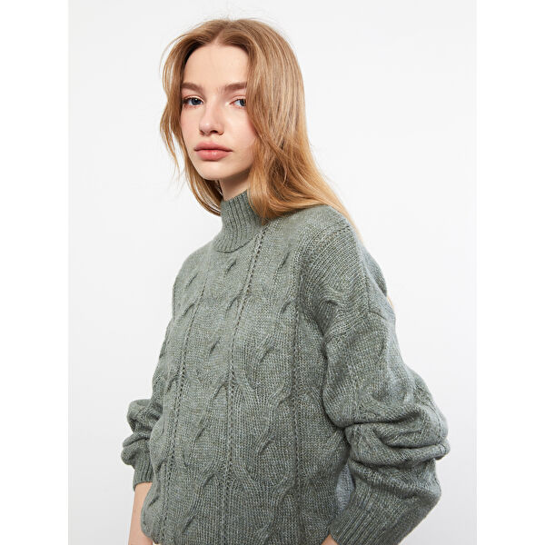 Yarım Balıkçı Yaka Kendinden Desenli Uzun Kollu Kadın Triko Kazak