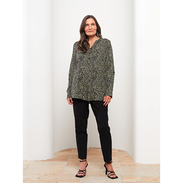 Kaçık Yaka Desenli Uzun Kollu Viskon Kadın Bluz