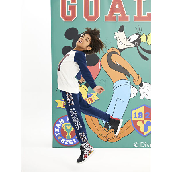 Beli Lastikli Mickey Mouse Baskılı Erkek Çocuk Jogger Eşofman Altı Beli Lastikli Mickey Mouse Baskılı Erkek Çocuk Jogger Eşofman Altı
