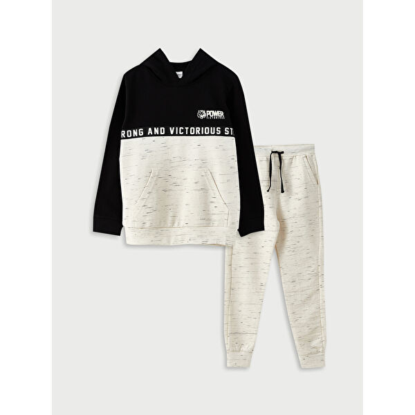 Kapüşonlu Baskılı Uzun Kollu Erkek Çocuk Sweatshirt ve Eşofman Altı Kapüşonlu Baskılı Uzun Kollu Erkek Çocuk Sweatshirt ve Eşofman Altı