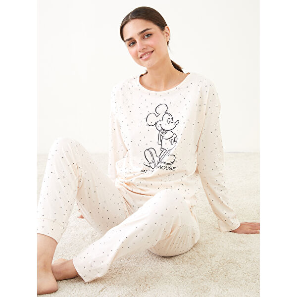 Bisiklet Yaka Mickey Mouse Baskılı Uzun Kollu Pamuklu Kadın Pijama Takımı Bisiklet Yaka Mickey Mouse Baskılı Uzun Kollu Pamuklu Kadın Pijama Takımı