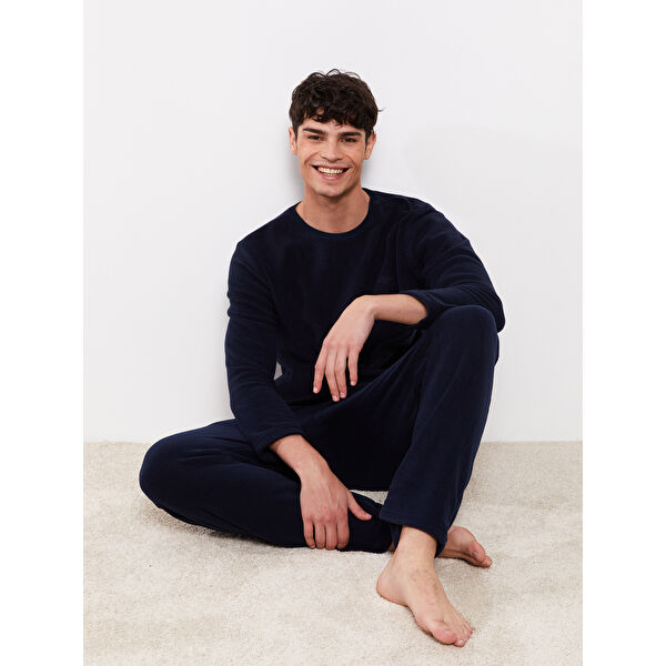 Bisiklet Yaka Uzun Kollu Nakışlı Polar Erkek Pijama Üst