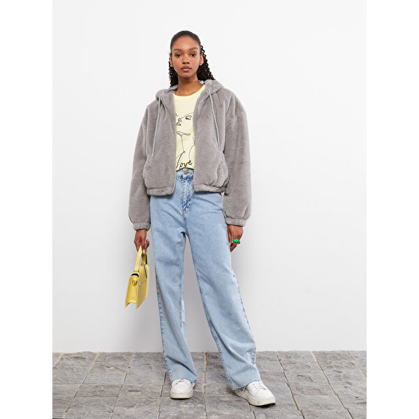 Kapüşonlu Düz Cep Detaylı Uzun Kollu Pelüş Kadın Mont