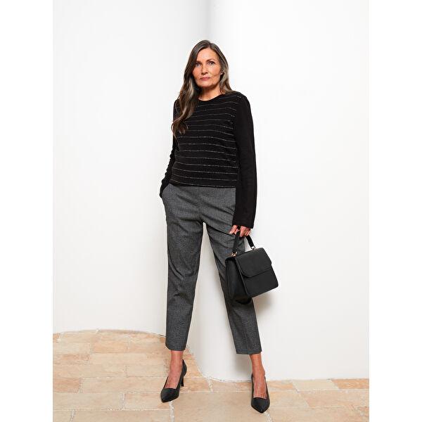 Standart Fit Desenli Kadın Pantolon Standart Fit Desenli Kadın Pantolon