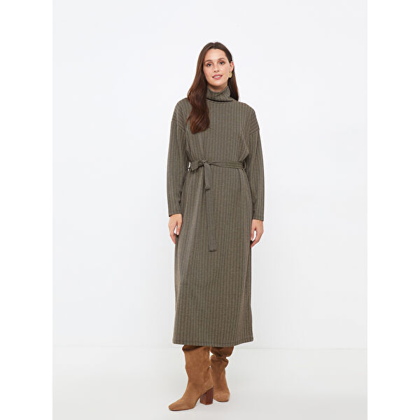 Dik Yaka Desenli Uzun Kollu A Kesim Kadın Elbise Dik Yaka Desenli Uzun Kollu A Kesim Kadın Elbise