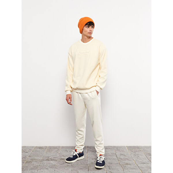 Oversize Bisiklet Yaka Uzun Kollu Nakışlı Pelüş Erkek Sweatshirt Oversize Bisiklet Yaka Uzun Kollu Nakışlı Pelüş Erkek Sweatshirt