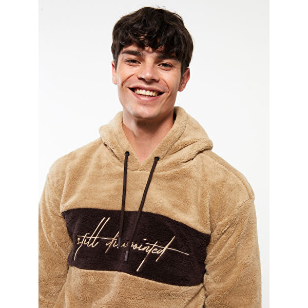 Kapüşonlu Uzun Kollu Baskılı Pelüş Erkek Sweatshirt Kapüşonlu Uzun Kollu Baskılı Pelüş Erkek Sweatshirt