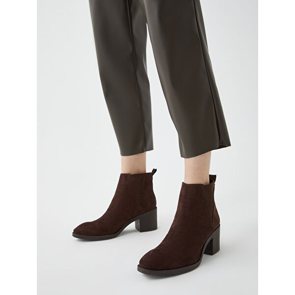 Deri Görünümlü Topuklu Kadın Bot