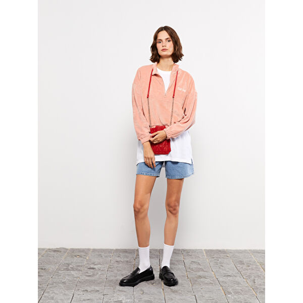 Dik Yaka Nakışlı Uzun Kollu Kadife Kadın Sweatshirt