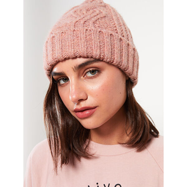 Desenli Kadın Triko Bere Desenli Kadın Triko Bere