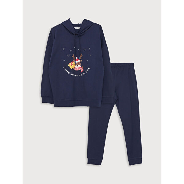 Kapüşonlu Yılbaşı Temalı Uzun Kollu Kadın Pijama Takımı