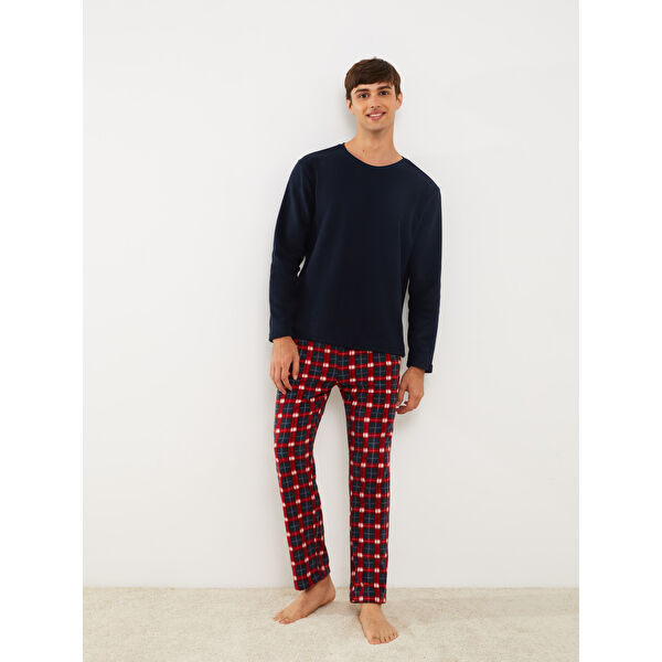 Standart Kalıp Ekose Polar Erkek Pijama Takımı Standart Kalıp Ekose Polar Erkek Pijama Takımı