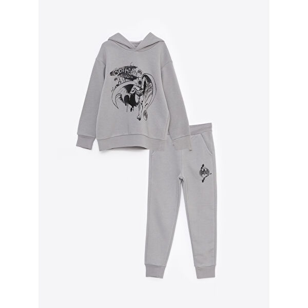 Kapüşonlu Batman Baskılı Uzun Kollu Erkek Çocuk Sweatshirt ve Eşofman Altı Kapüşonlu Batman Baskılı Uzun Kollu Erkek Çocuk Sweatshirt ve Eşofman Altı