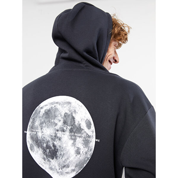 Oversize Kapüşonlu Uzun Kollu Baskılı Erkek Sweatshirt