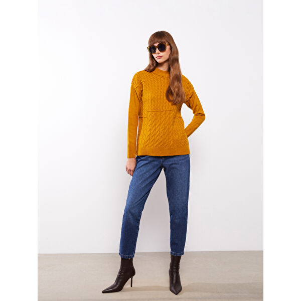 Yarım Balıkçı Yaka Kendinden Desenli Uzun Kollu Kadın Triko Kazak