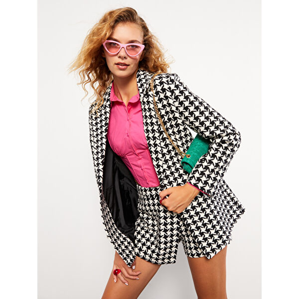 Önden Düğme Kapamalı Desenli Uzun Kollu Kadın Blazer Ceket Önden Düğme Kapamalı Desenli Uzun Kollu Kadın Blazer Ceket