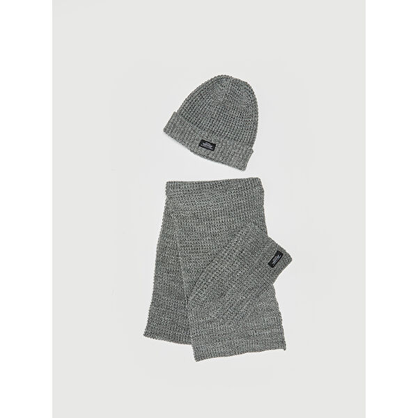 Etiket Baskılı Erkek Triko Bere ve Atkı Etiket Baskılı Erkek Triko Bere ve Atkı