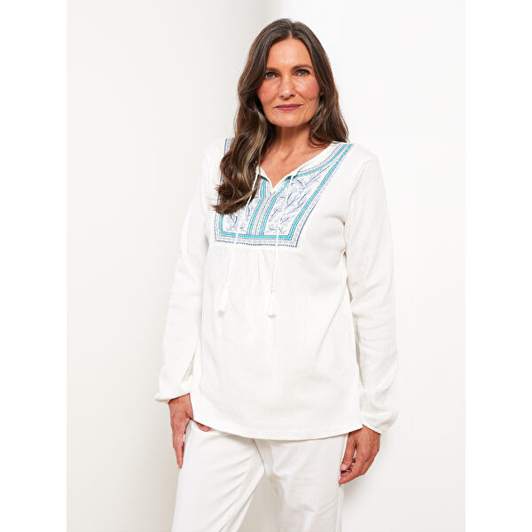 Bağlamalı Yaka Nakışlı Uzun Kollu Kadın Bluz