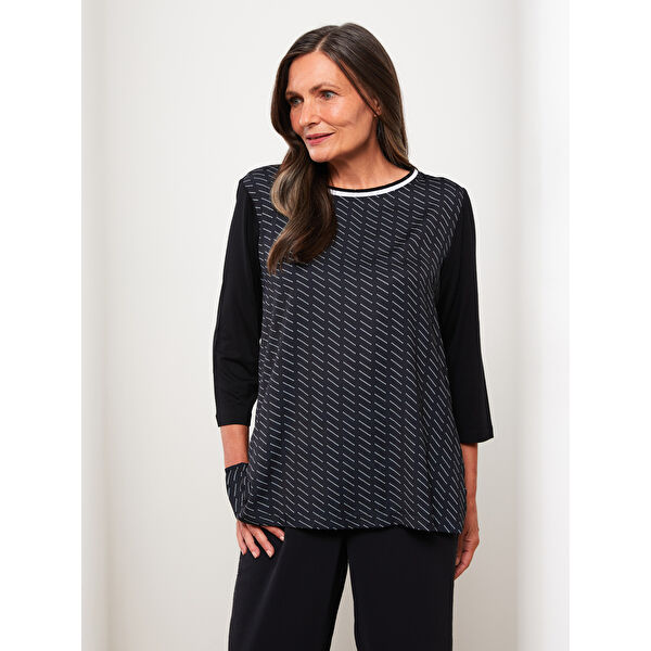 Bisiklet Yaka Desenli Kadın Tişört