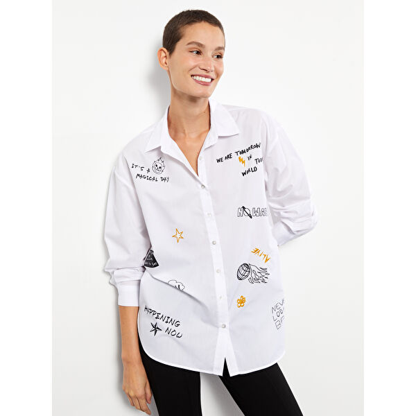 Önden Düğme Kapamalı Baskılı Uzun Kollu Poplin Kadın Gömlek Önden Düğme Kapamalı Baskılı Uzun Kollu Poplin Kadın Gömlek