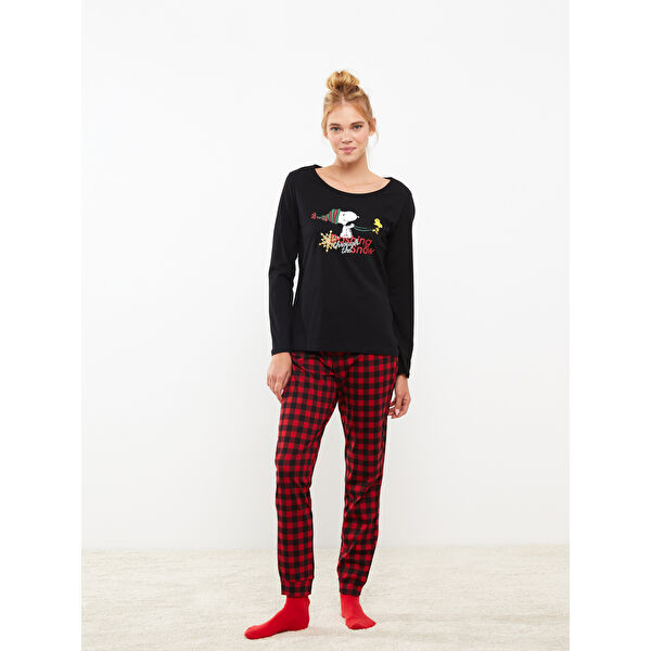 Bisiklet Yaka Snoopy Baskılı Uzun Kollu Kadın Pamuklu Pijama Takımı Bisiklet Yaka Snoopy Baskılı Uzun Kollu Kadın Pamuklu Pijama Takımı