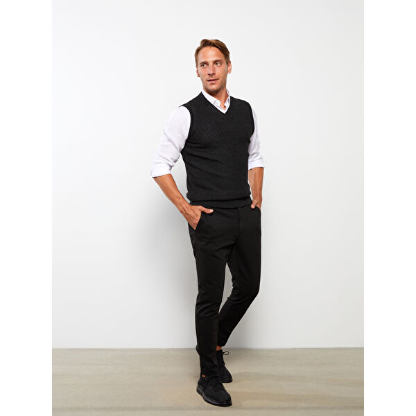 Standart Kalıp V Yaka Erkek Triko Süveter