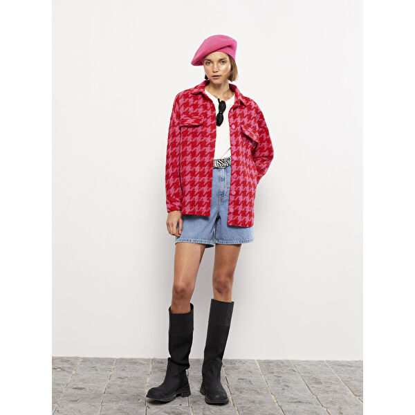 Önden Düğme Kapamalı Desenli Uzun Kollu Tüvit Kadın Gömlek Ceket Önden Düğme Kapamalı Desenli Uzun Kollu Tüvit Kadın Gömlek Ceket