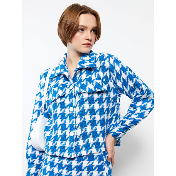 Önden Düğme Kapamalı Desenli Uzun Kollu Tüvit Kadın Gömlek Ceket Önden Düğme Kapamalı Desenli Uzun Kollu Tüvit Kadın Gömlek Ceket