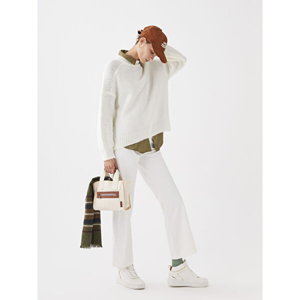 Yarım Balıkçı Yaka Kendinden Desenli Uzun Kollu Kadın Triko Kazak