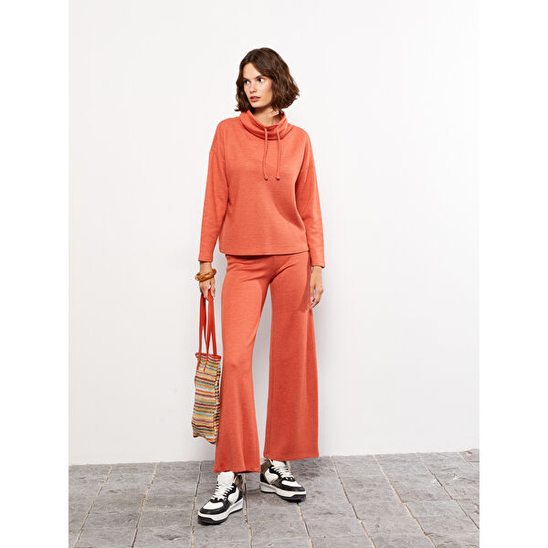 Keşiş Yaka Düz Uzun Kollu Kadın Sweatshirt Keşiş Yaka Düz Uzun Kollu Kadın Sweatshirt