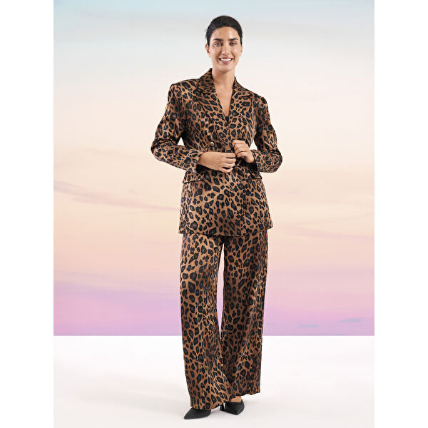 Standart Fit Desenli Saten Kadın Pantolon Standart Fit Desenli Saten Kadın Pantolon