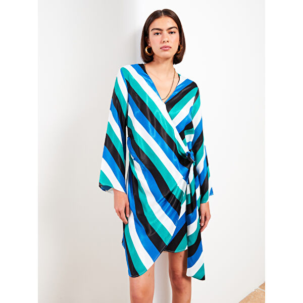 V Yaka Desenli Uzun Kollu Saten Kadın Elbise