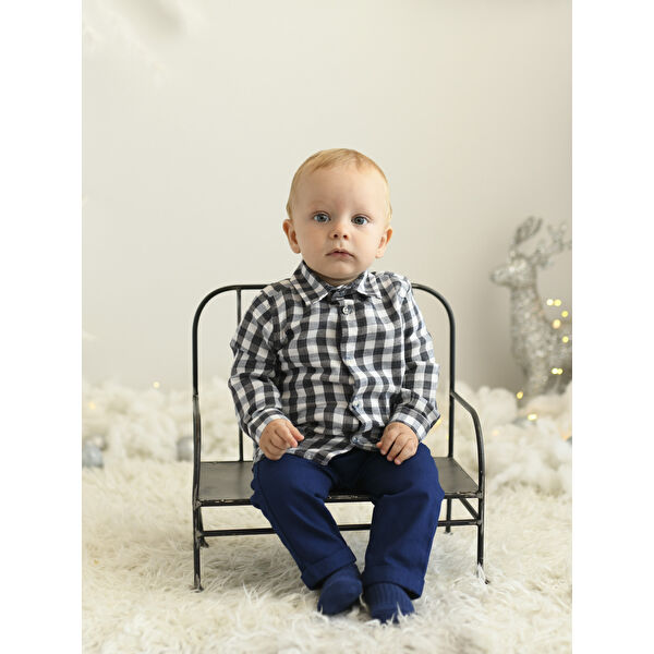 Uzun Kollu Ekose Desenli Erkek Bebek Gömlek ve Pantolon 2'li Takım Uzun Kollu Ekose Desenli Erkek Bebek Gömlek ve Pantolon 2'li Takım