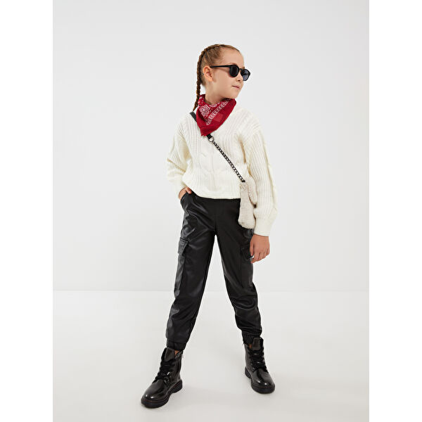 Beli Lastikli Basic Deri Görünümlü Kız Çocuk Jogger Pantolon Beli Lastikli Basic Deri Görünümlü Kız Çocuk Jogger Pantolon