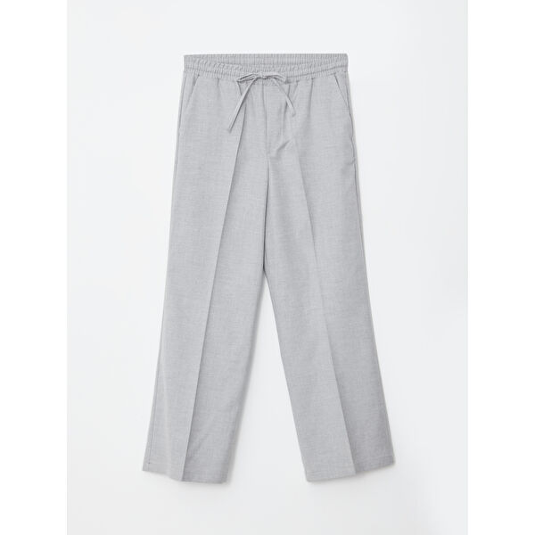 Beli Lastikli Standart Fit Düz Kadın Pantolon Beli Lastikli Standart Fit Düz Kadın Pantolon