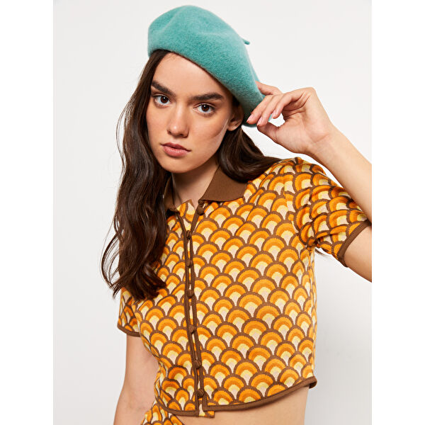 Polo Yaka Desenli Kısa Kollu Kadın Hırka Polo Yaka Desenli Kısa Kollu Kadın Hırka